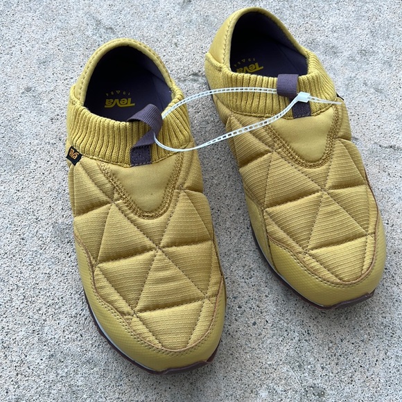 Teva | Shoes | Tevas Reember Quilted Indoor Outdoor Slipper Mustard ...